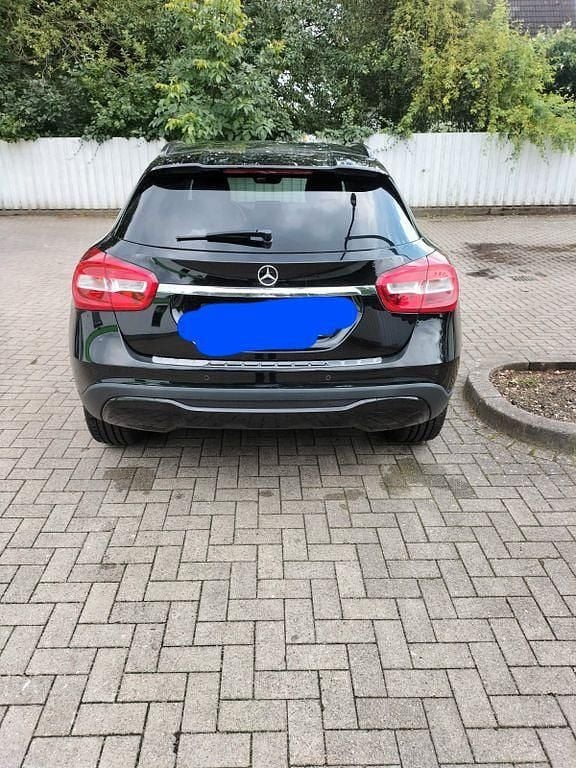 Gebraucht 2017 Mercedes GLA180 122 PS SUV – 78120 Baden-Württemberg ...