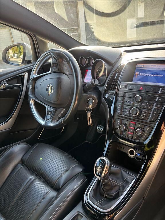 Gebraucht 2012 Opel Astra OPC 280 PS Limousine – 51491 Nordrhein ...