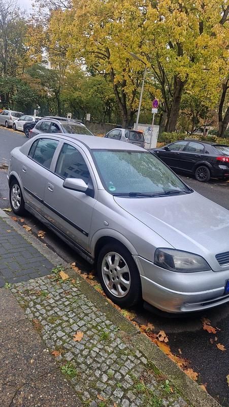 Gebraucht 2002 Opel Astra 84 PS Limousine – 12207 Berlin - Steglitz ...