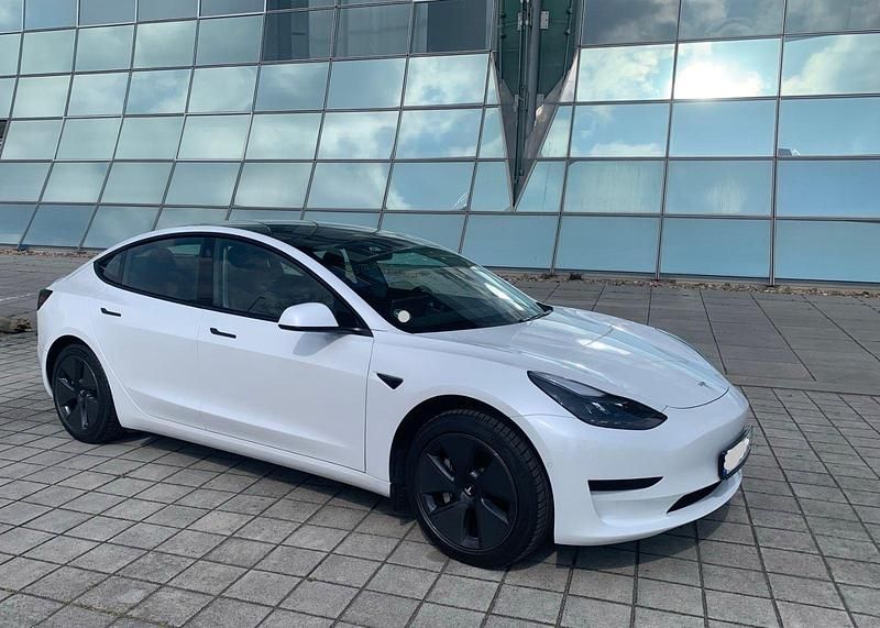 Tesla Gebraucht Model 3