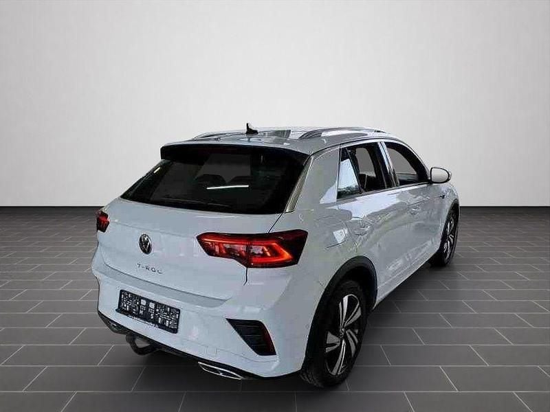 Gebraucht 2023 VW T-Roc R-line 150 PS SUV – 65189 Wiesbaden (Händler ...