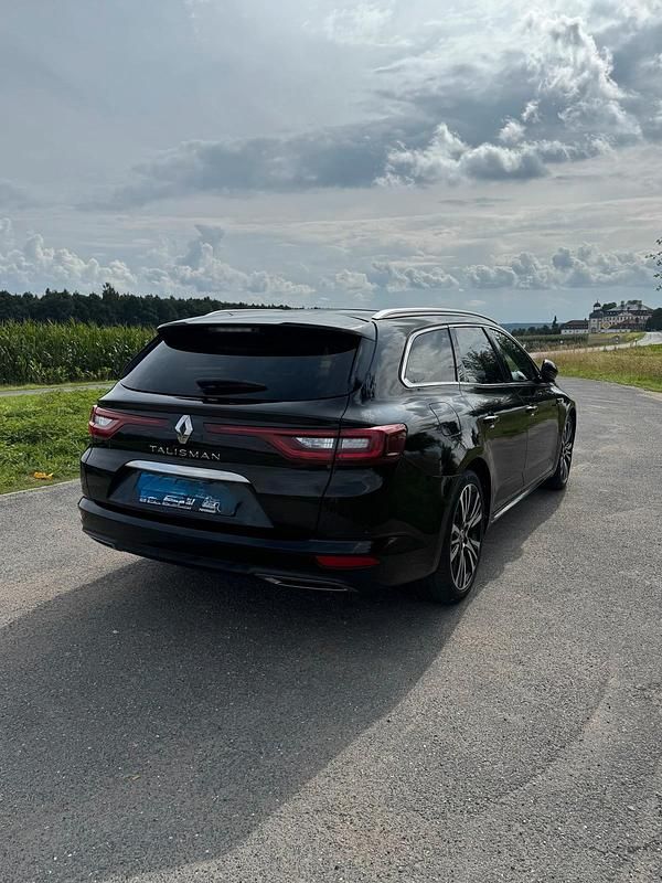 Gebraucht 2017 Renault Talisman Initiale Paris 200 PS Kombi – 91336 ...