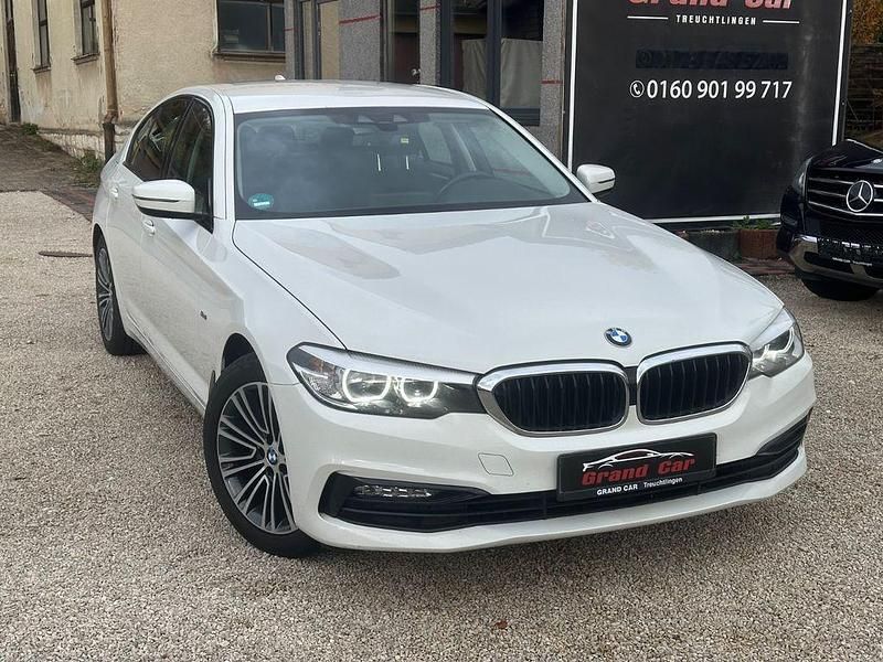 Gebraucht 2017 BMW 520 Sport Line 184 PS Limousine – Bayern (Händler ...
