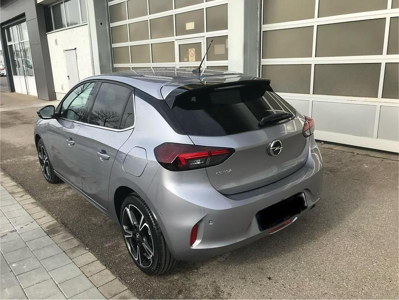 Gebraucht 2020 Opel Corsa Elegance 101 PS Limousine – 86456 Bayern ...