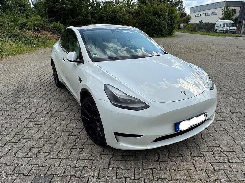 Gebraucht 2023 Tesla Model Y Standard Range 299 PS SUV – 55452 ...