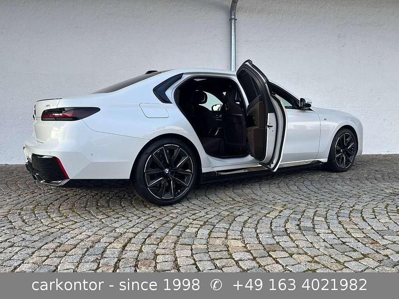 Gebraucht 2024 BMW i7 M Sport 544 PS Limousine – 81245 München (Händler ...