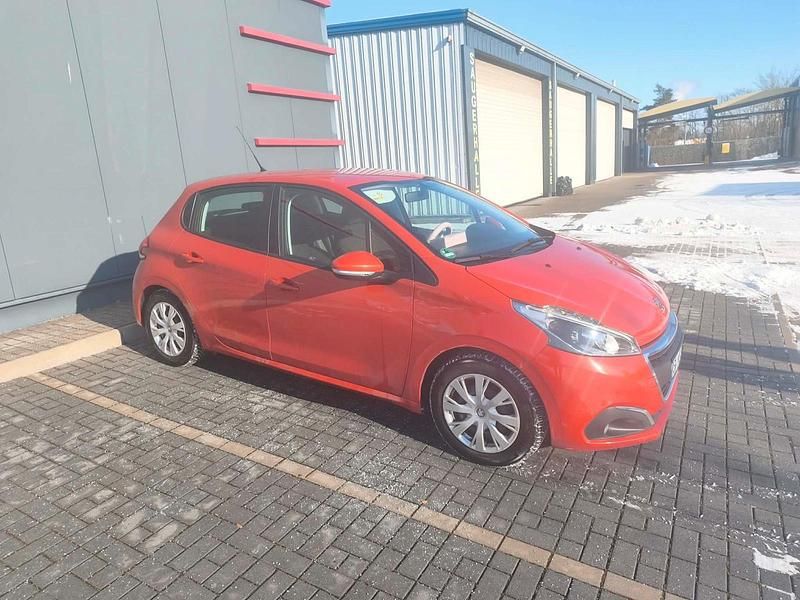 Gebraucht 2016 Peugeot 208 Access 74 PS Kleinwagen – 91056 Bayern ...