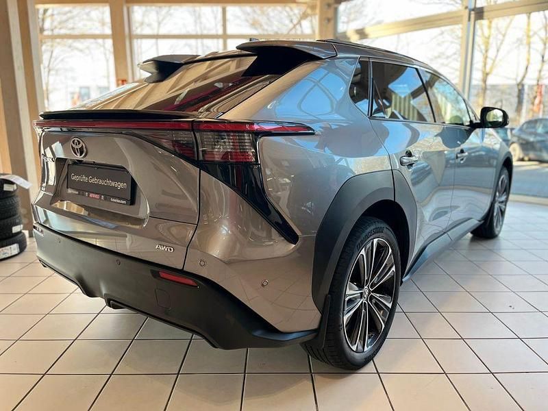 Gebraucht 2022 Toyota bZ4X Basis 218 PS SUV – Rheinland-Pfalz (Händler ...