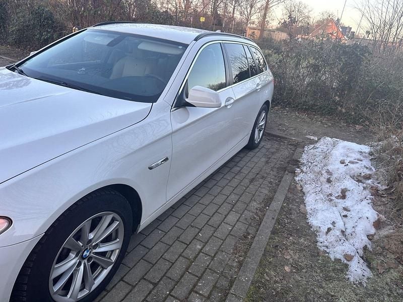 Gebraucht 2011 BMW 525 Sport Line 204 PS Kombi – 23860 Schleswig ...