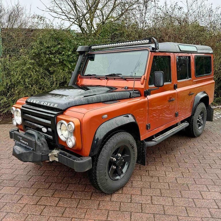 Gebraucht 2009 Land Rover Defender 122 PS Kombi – Thüringen (Händler ...