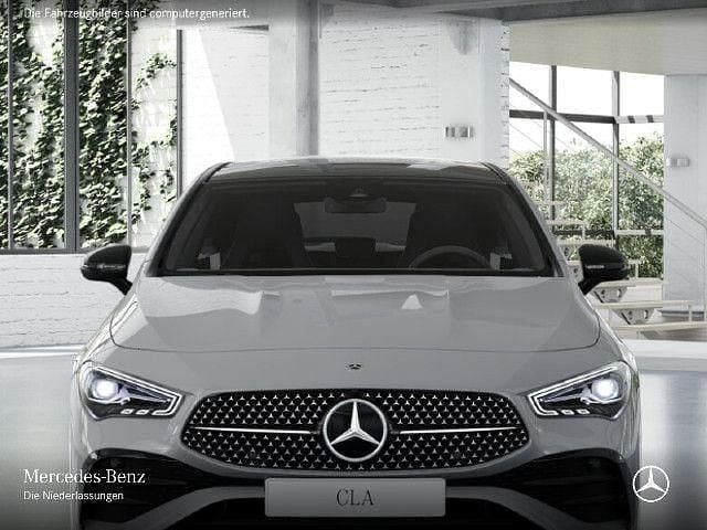 Gebraucht 2025 Mercedes CLA220 Shooting Brake AMG line 190 PS Kombi ...