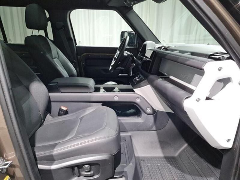 Gebraucht 2025 Land Rover Defender – Hessen (Händler) – 80.989 ...