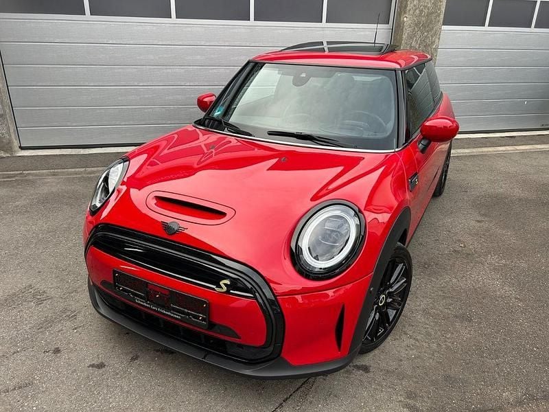 Gebraucht 2023 Mini Cooper SE 184 PS Kleinwagen – Baden-Württemberg ...