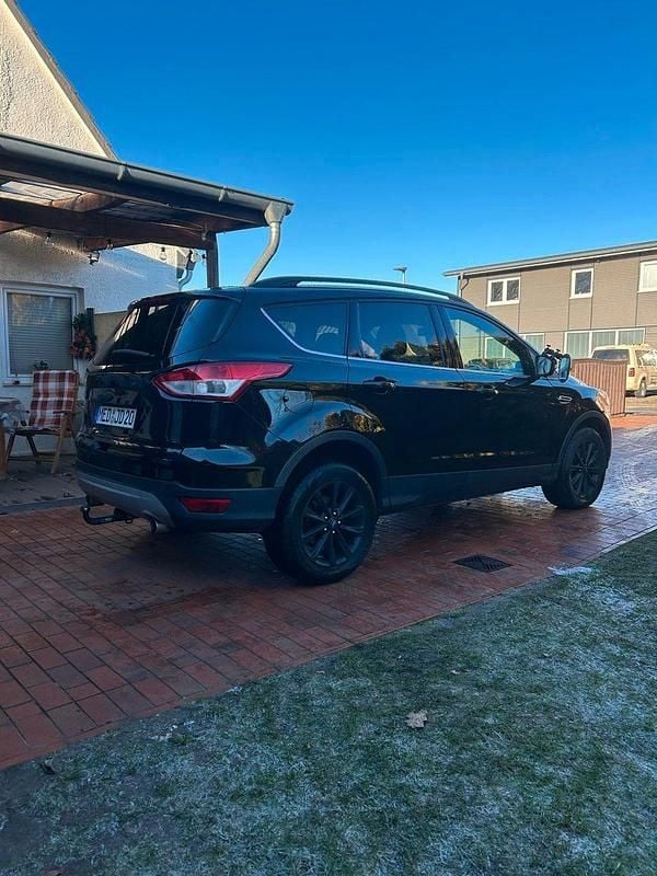 Gebraucht 2015 Ford Kuga SYNC Edition 150 PS SUV – 25767 Schleswig ...