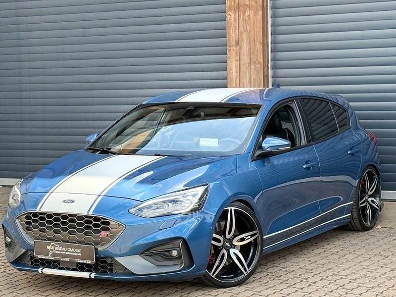 Gebraucht 2019 Ford Focus Performance Edition 280 PS Limousine – 66740 ...