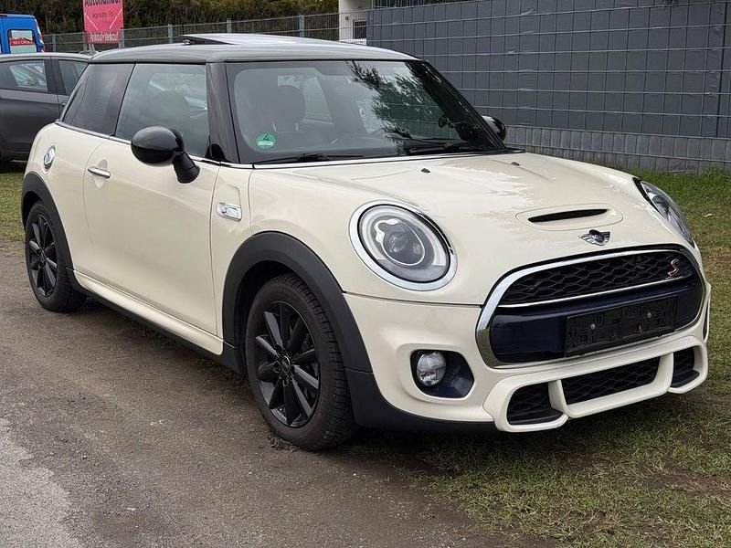 Gebraucht 2015 Mini Cooper S 192 PS Kleinwagen – Nordrhein-Westfalen ...