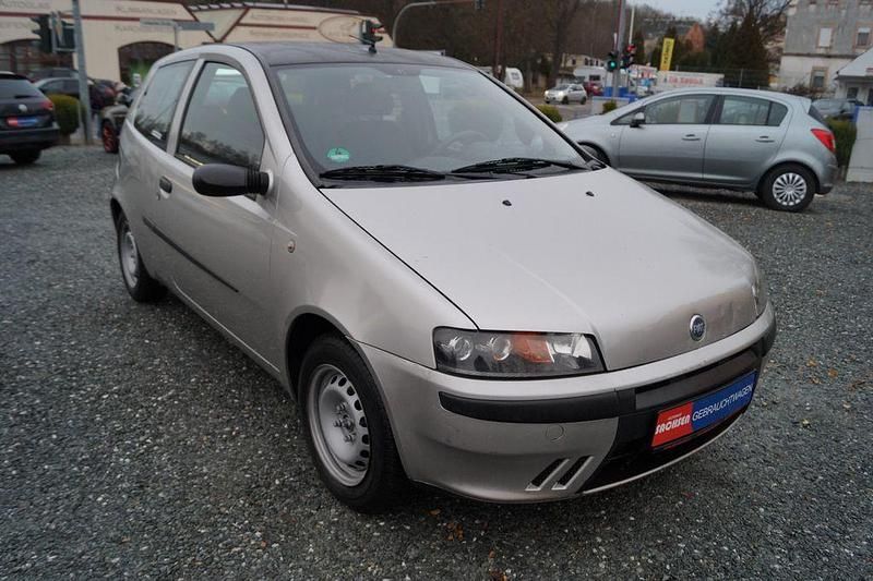 Gebraucht 2002 Fiat Punto Dynamic 80 PS Limousine – 09116 Chemnitz ...
