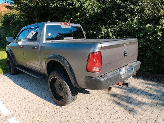 Gebraucht 2013 Dodge Ram Benzin 402 PS (32.900 €) | 85716 ...