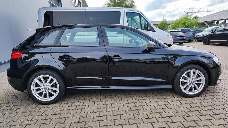 Gebraucht 2020 Audi A3 Comfort 204 PS Limousine – Bayern (Händler) – 20 ...