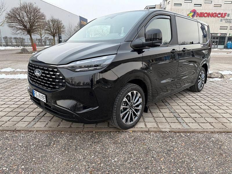 Gebraucht 2025 Ford Tourneo 232 PS Van / Kleinbus – Bayern (Händler ...
