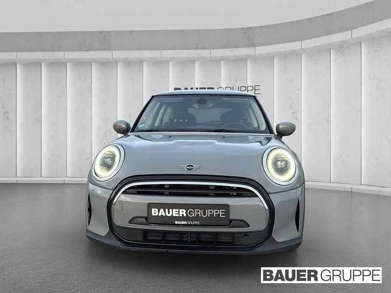 Gebraucht 2022 Mini Cooper Essential 136 PS Kleinwagen – 24837 ...
