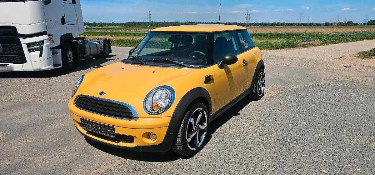Gebraucht Mini Cooper 75 PS (2009) in Süd - Niederrad - 4.114 € | AutoUncle