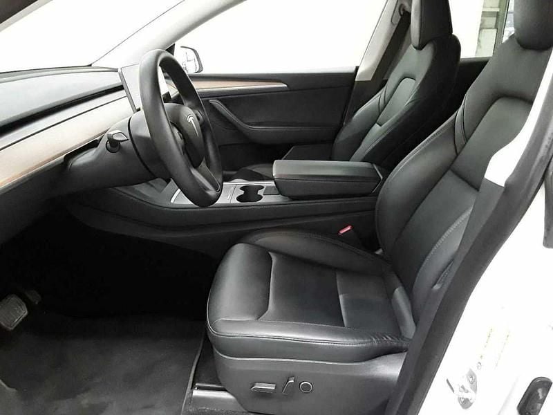 Gebraucht 2022 Tesla Model Y 514 PS SUV – 35463 Fernwald (Händler) – 31 ...