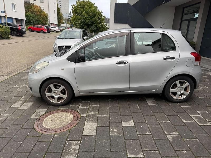 Gebraucht 2009 Toyota Yaris Cool 101 PS Kleinwagen – 88400 Baden ...