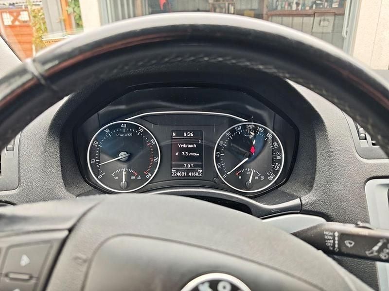 Gebraucht Skoda Octavia Ambiente 105 PS (2011) in Nordrhein-Westfalen ...