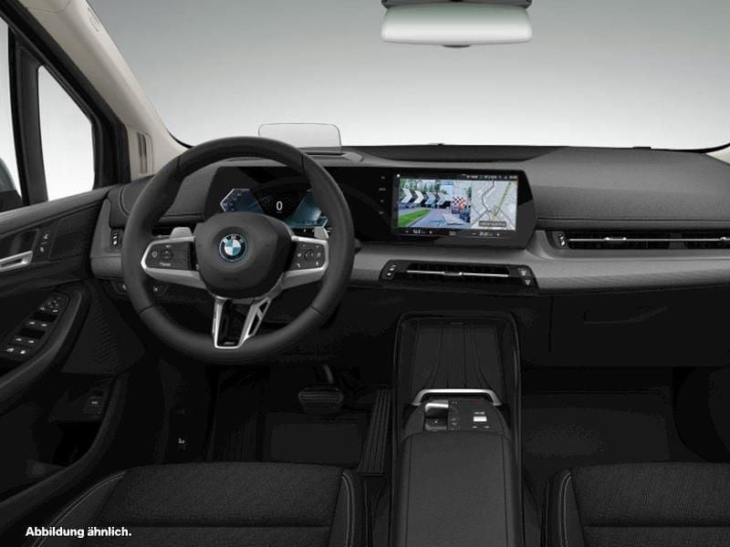 Gebraucht 2023 BMW 225 Active Tourer Luxury Line 245 PS Van / Kleinbus ...