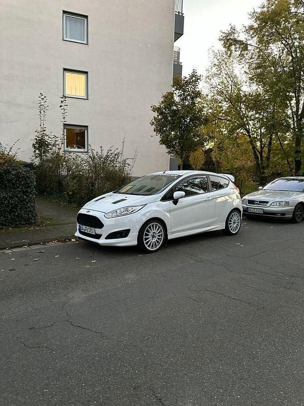 Gebraucht 2014 Ford Fiesta ST-Line 140 PS Kleinwagen – 64291 Hessen ...