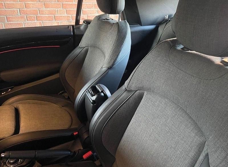 Gebraucht 2023 Mini Cooper Classic 136 PS Kleinwagen – 23701 Kreis ...