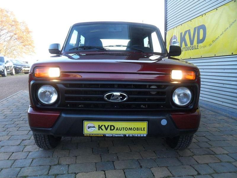 Gebraucht 2020 Lada Urban 83 PS SUV – Sachsen (Händler) – 12.999 ...