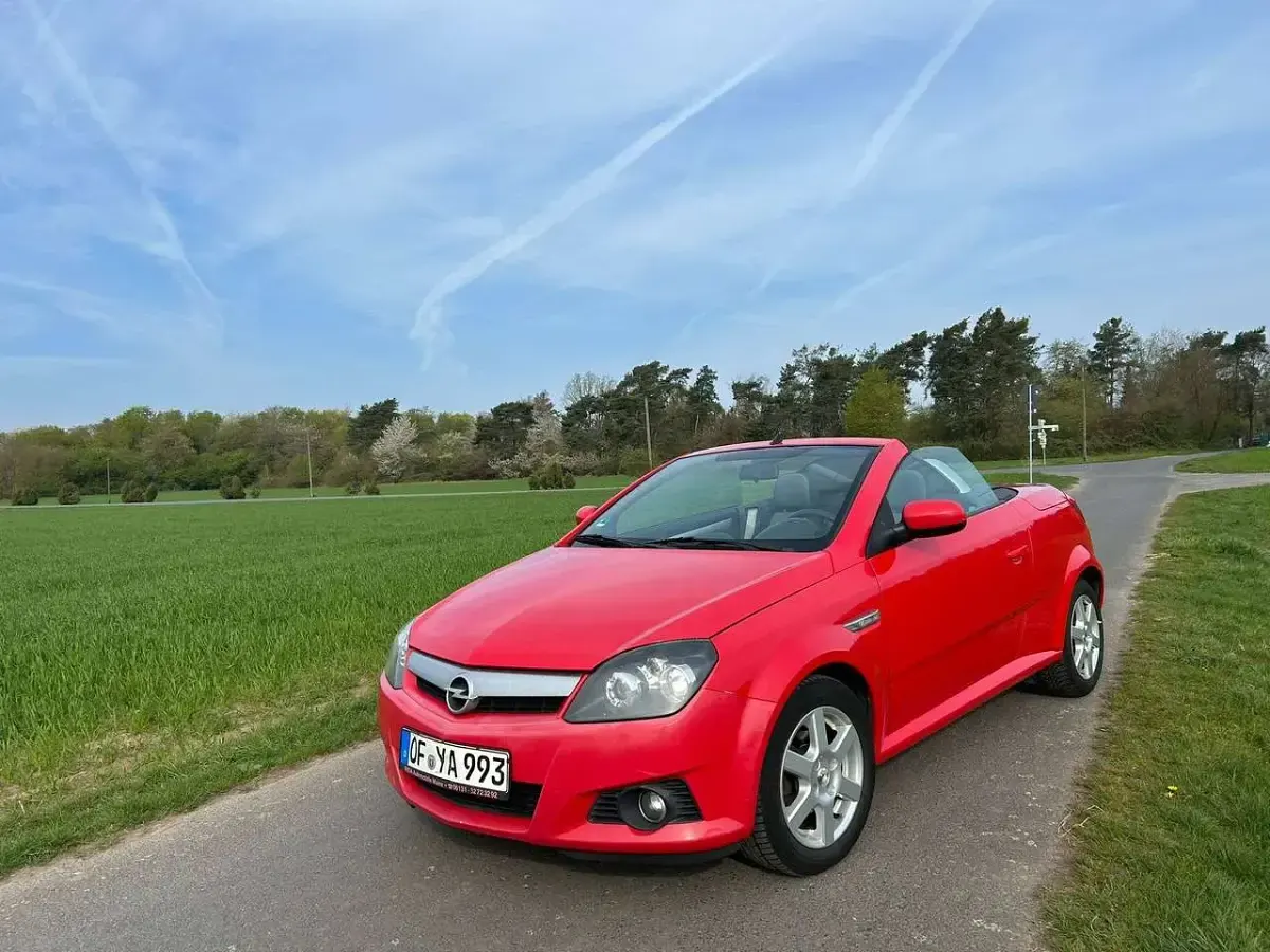 Gebraucht Opel Tigra Enjoy 69 PS (2004) in Rödermark, Stadt - 2.950 ...