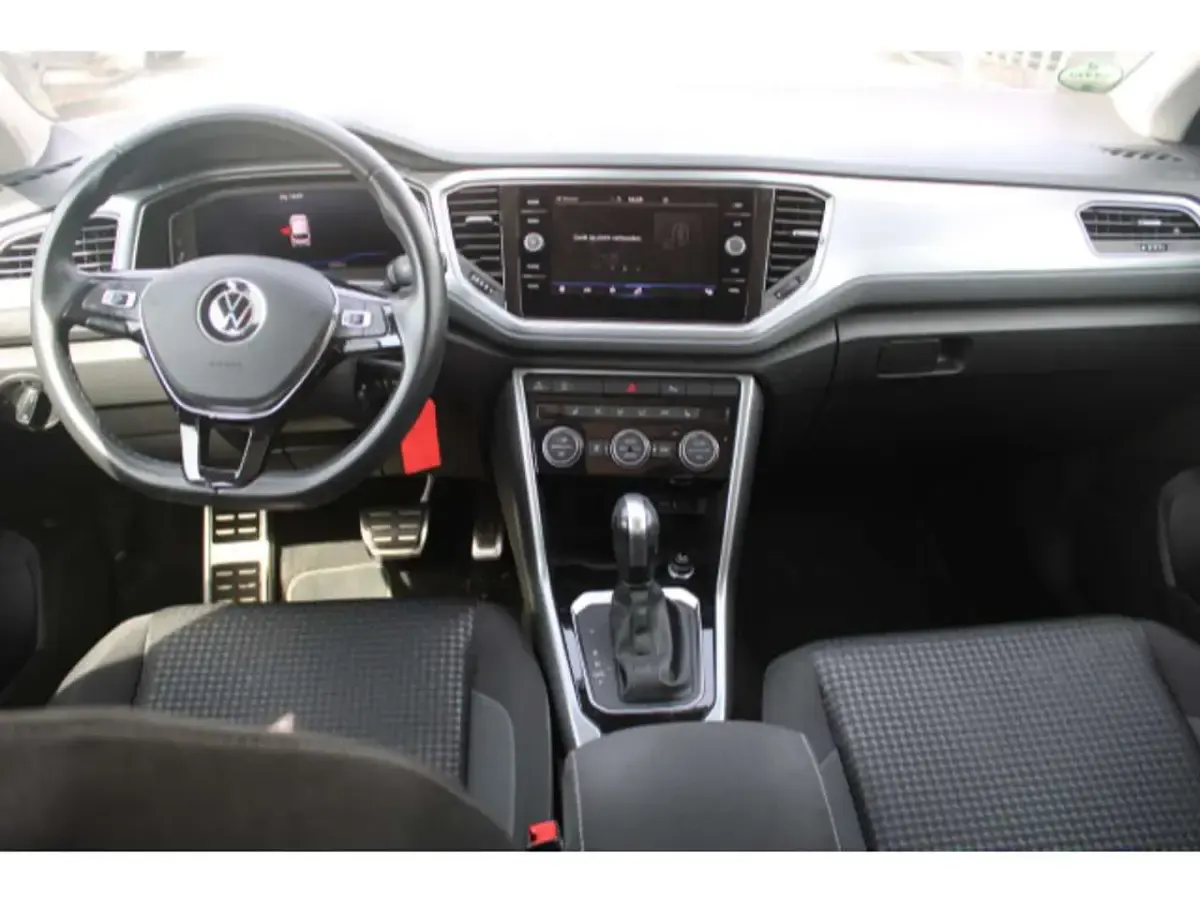 Gebraucht VW T-Roc Active 150 PS (2021) in Wolfsburg - 21.180 € | AutoUncle