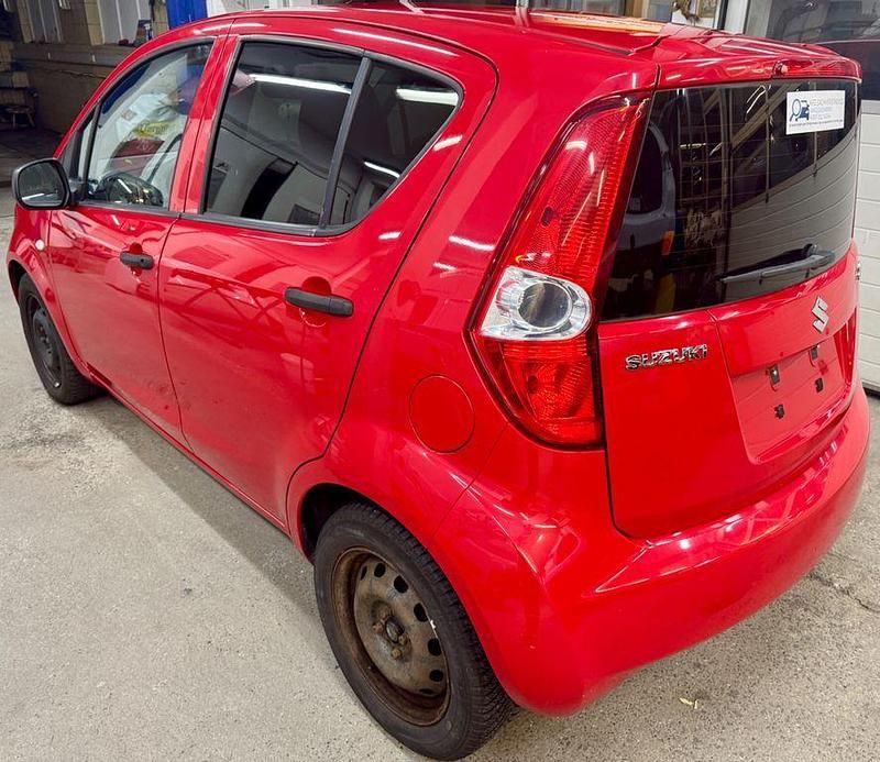 Gebraucht 2010 Suzuki Splash Basic 65 PS Kleinwagen – 67705 Rheinland ...