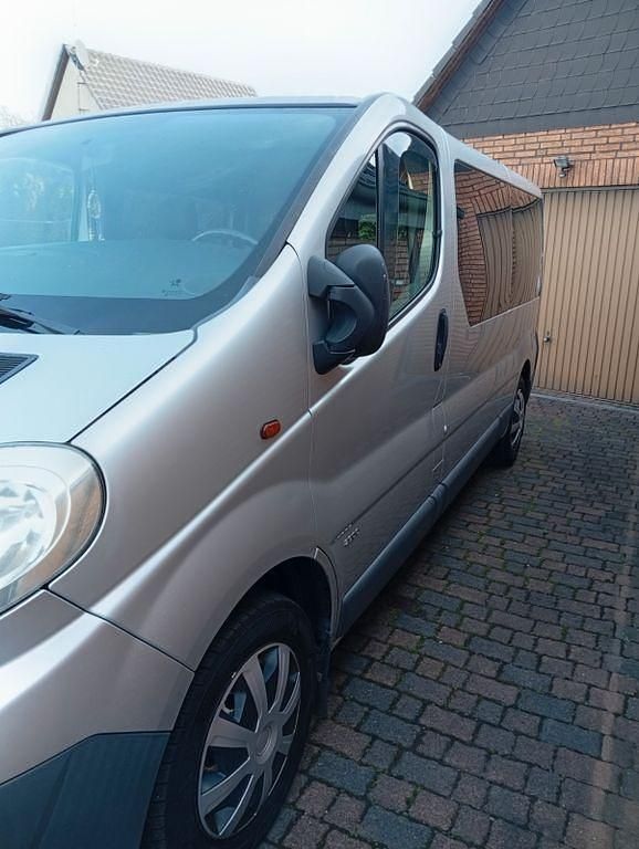 Gebraucht 2008 Opel Vivaro 90 PS Van – Nordrhein-Westfalen (Privat) – 9 ...
