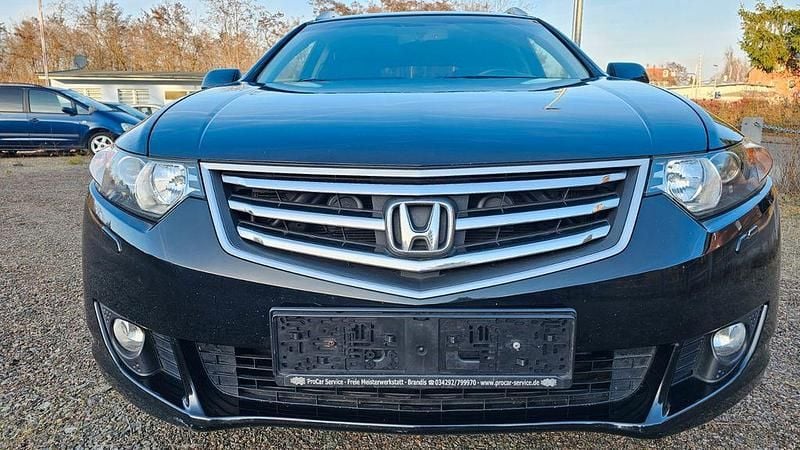 Gebraucht 2011 Honda Accord Elegance 156 PS Kombi – Sachsen (Händler ...