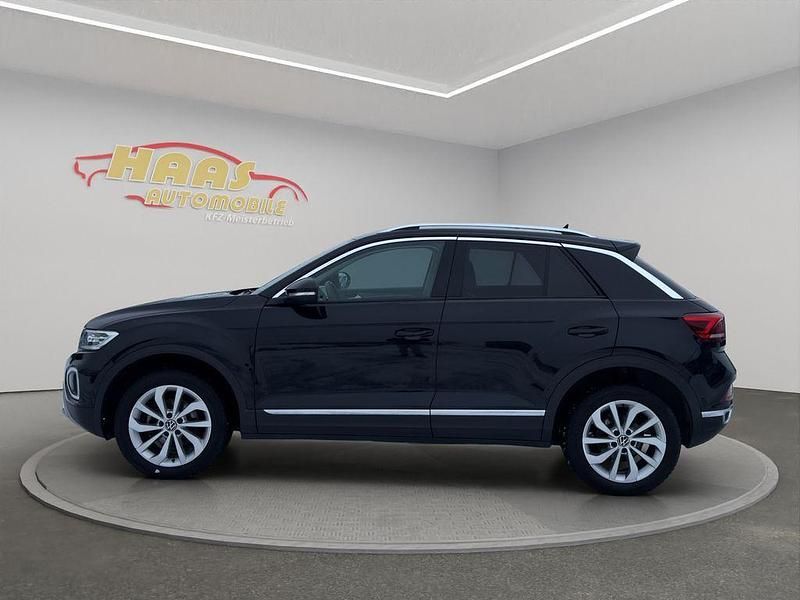 Gebraucht 2023 VW T-Roc Style 150 PS SUV – Bayern (Händler) – 22.990 ...