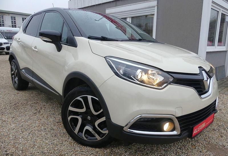 Gebraucht 2015 Renault Captur Luxe 90 PS SUV – Sachsen (Händler) – 7. ...