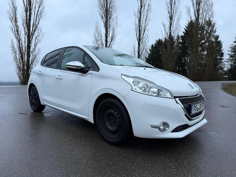 Gebraucht 2014 Peugeot 208 Style 82 PS Kleinwagen – 55469 Rheinland ...