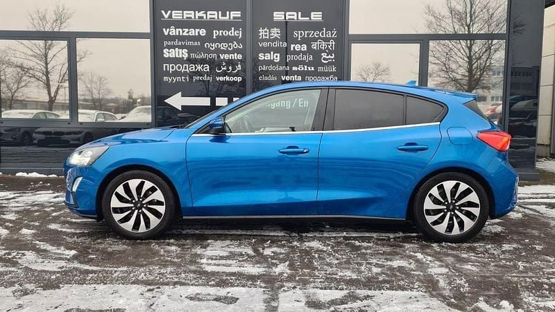 Gebraucht 2021 Ford Focus 120 PS Limousine – Hessen (Händler) – 12.990 ...