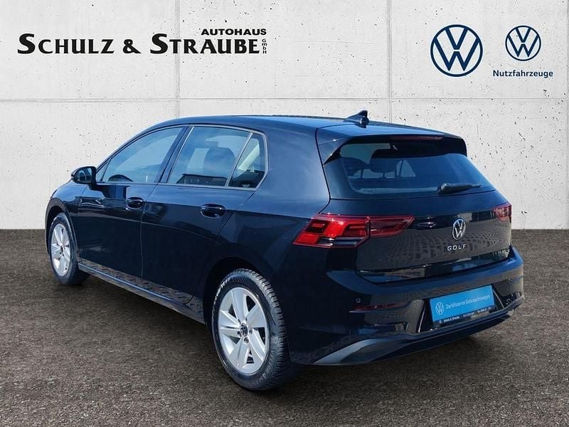 Gebraucht 2022 VW Golf Life 131 PS Limousine – 36433 Bad Salzungen ...