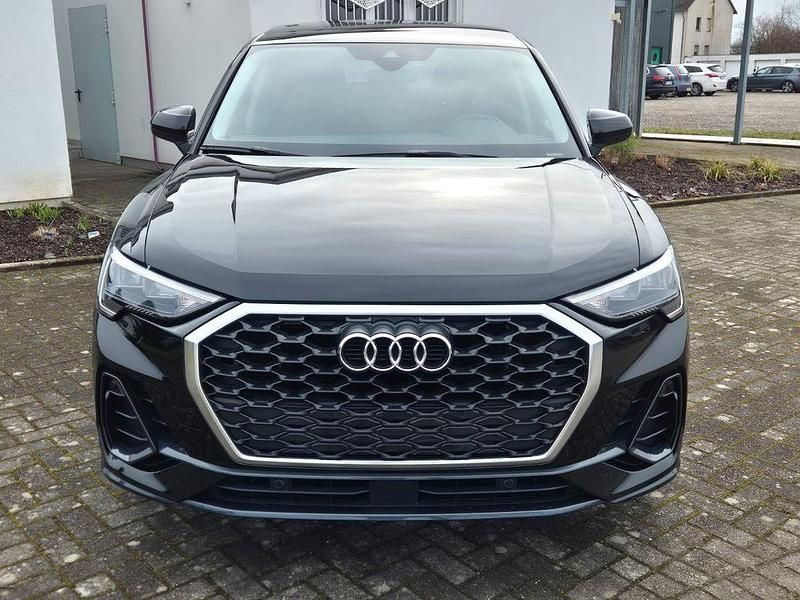 Gebraucht 2020 Audi Q3 Sportback Basis 150 PS SUV – 77971 Baden ...