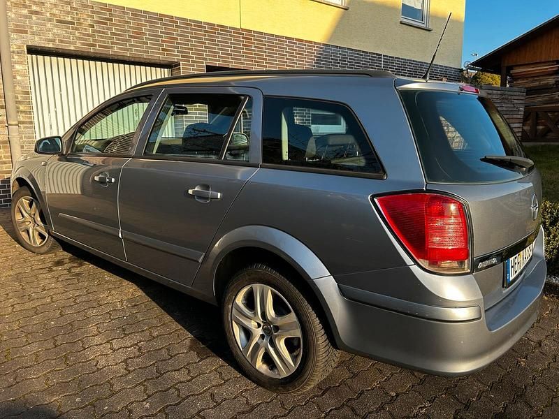 Gebraucht 2006 Opel Astra 90 PS Kombi – 36272 Hessen - Niederaula ...
