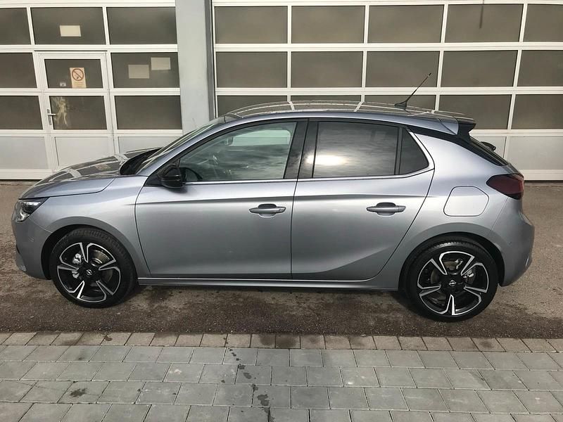 Gebraucht 2020 Opel Corsa Elegance 101 PS Limousine – 86456 Bayern ...