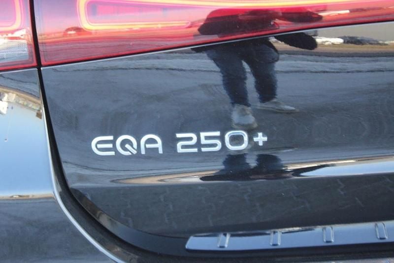 Gebraucht 2022 Mercedes EQA250+ 190 PS SUV – Bayern (Händler) – 25.975 ...