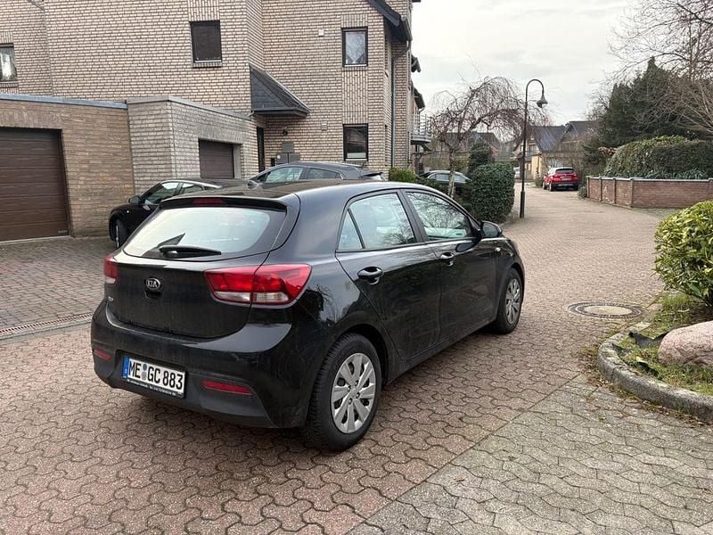 Gebraucht 2018 Kia Rio DREAM-TEAM Edition 99 PS Limousine – Nordrhein ...