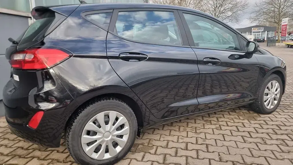 Gebraucht Ford Fiesta Cool & Connect 101 PS (2022) in Dessau-Roßlau ...