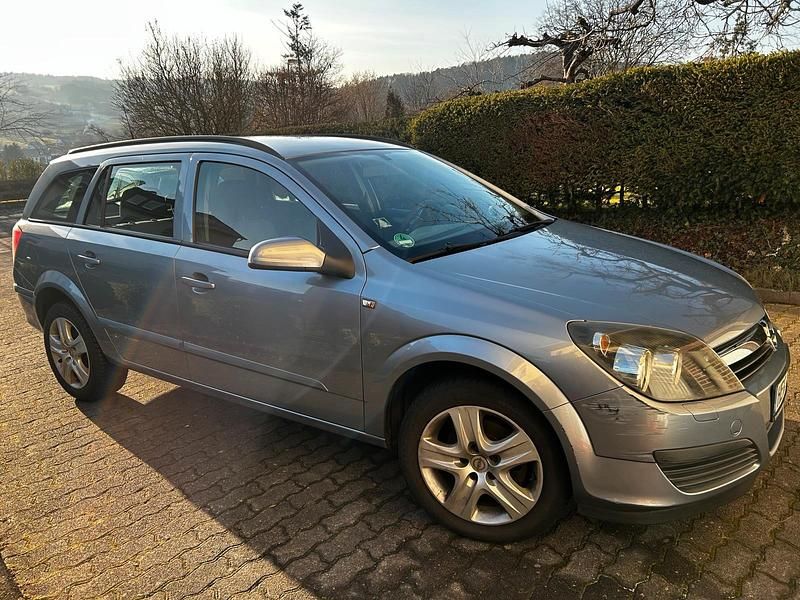 Gebraucht 2006 Opel Astra 90 PS Kombi – 36272 Hessen - Niederaula ...